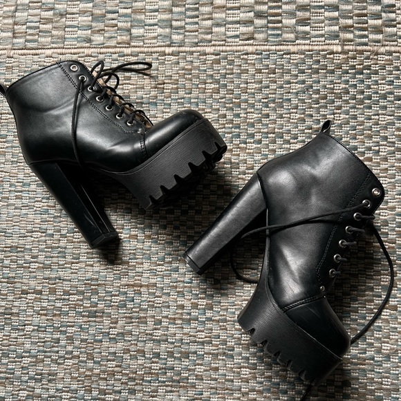 ASOS | Shoes | Chunky Platform Boots Featuring Lace Up Grommets | Poshmark